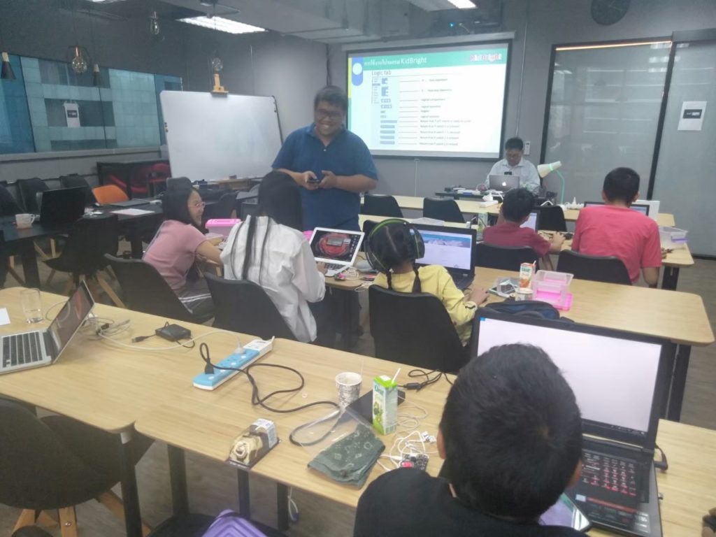 IoT for Kids – ไอโอทีสำหรับเด็ก – AIAT Academy